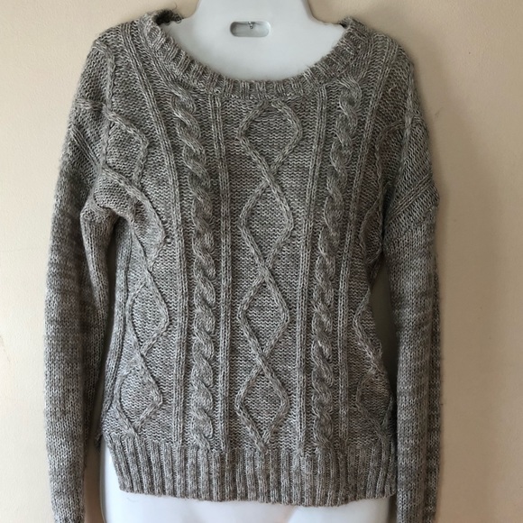 SO | Sweaters | Grey Cable Knit Sweater | Poshmark